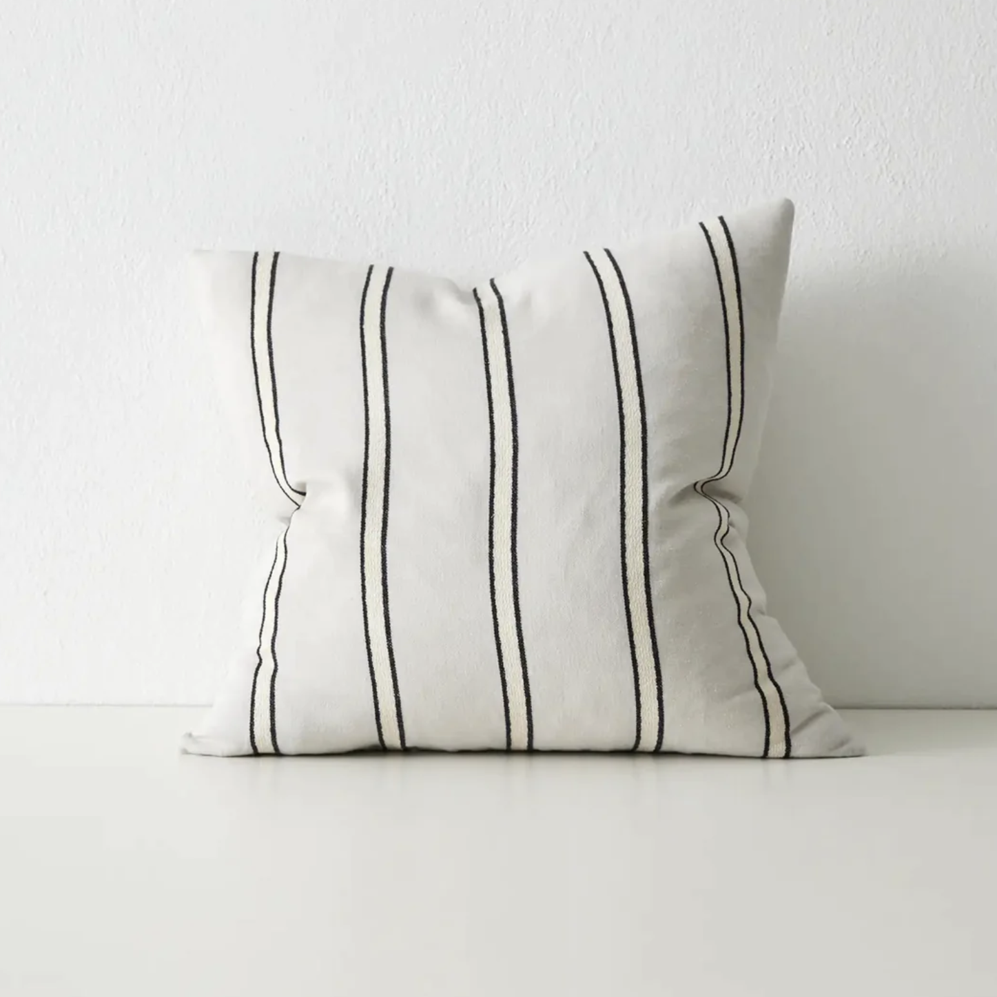 Vinnie Cushion – The Cullin Design